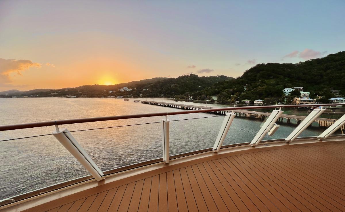 10 things you should know before cruising onboard the Norwegian Bliss ...