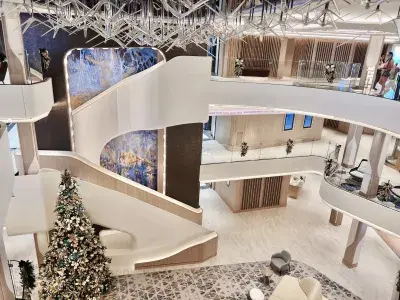 I stayed in the cheapest cabin on Norwegian's newest cruise ship. Here ...